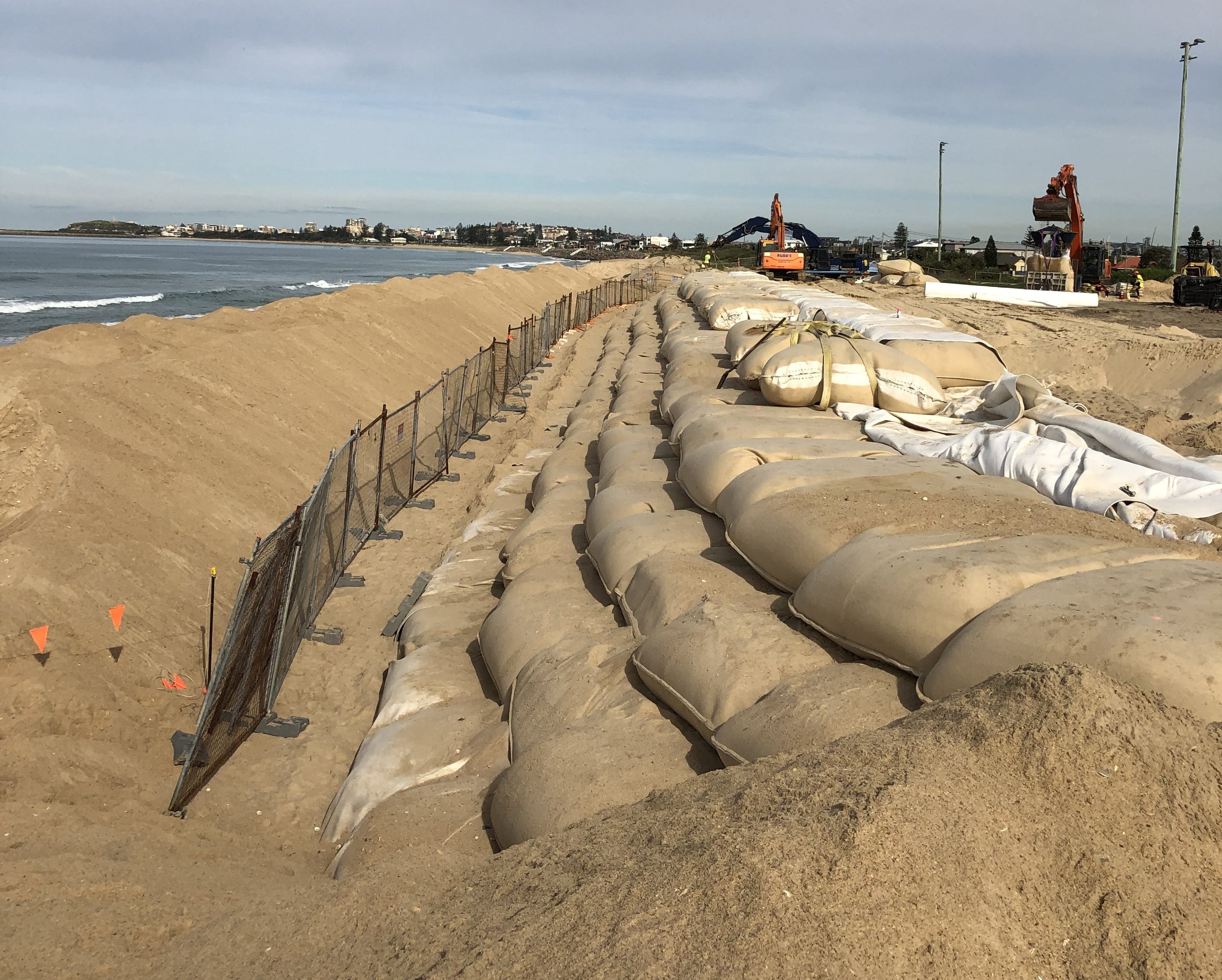 Work commences on sand container seawall at Stockton | Hunter Water